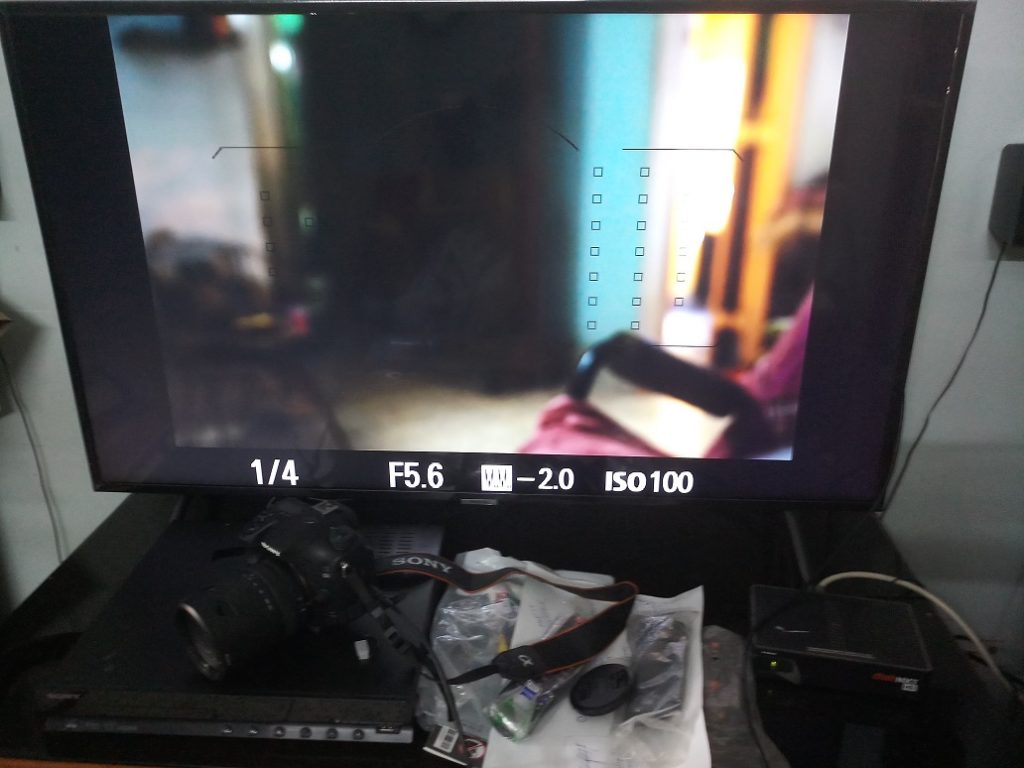 Sony A68, A99 Live View on Samsung LED Television (NU7100 Series)